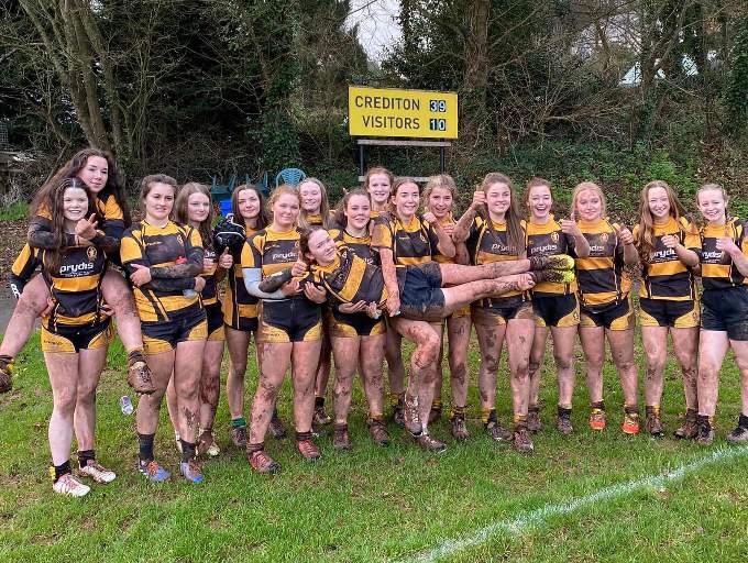 Crediton U18 Girls return to winning ways | creditoncourier.co.uk