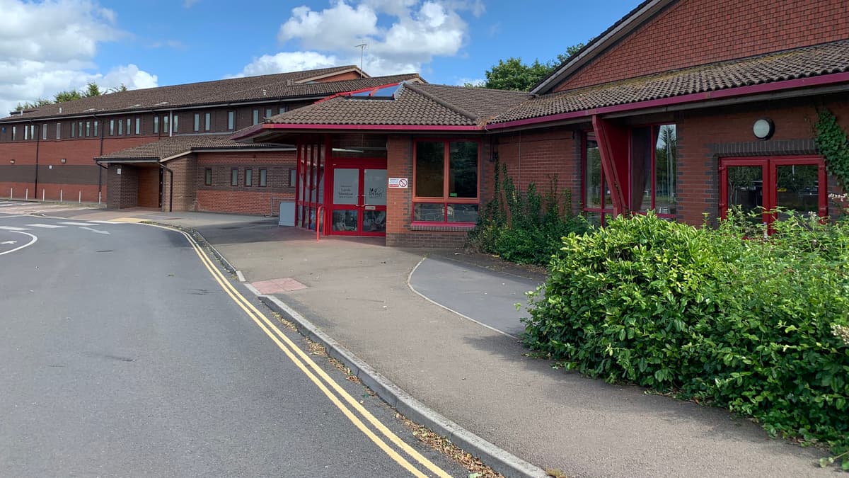 Flood causing issues at leisure centre in Crediton | creditoncourier.co.uk